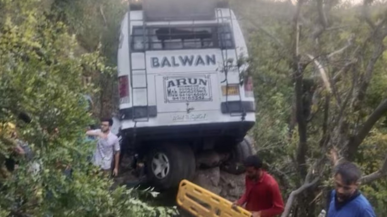 Fatal attack: Terrorists shoot pilgrim bus, claiming 10 lives in Jammu ...