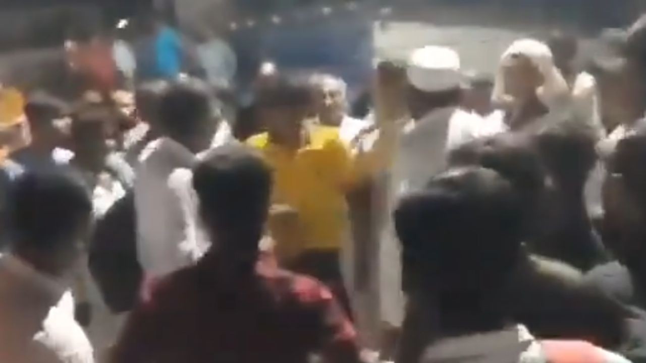 Intestines spilled out after officer in Bihar brutally attacks Muslim ...