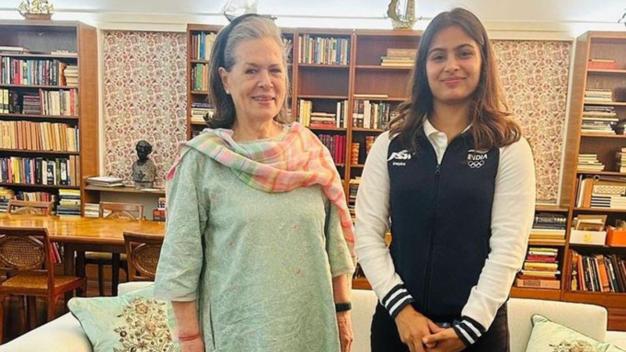 Olympic medalist Manu Bhakar meets Sonia Gandhi after historic win at Paris